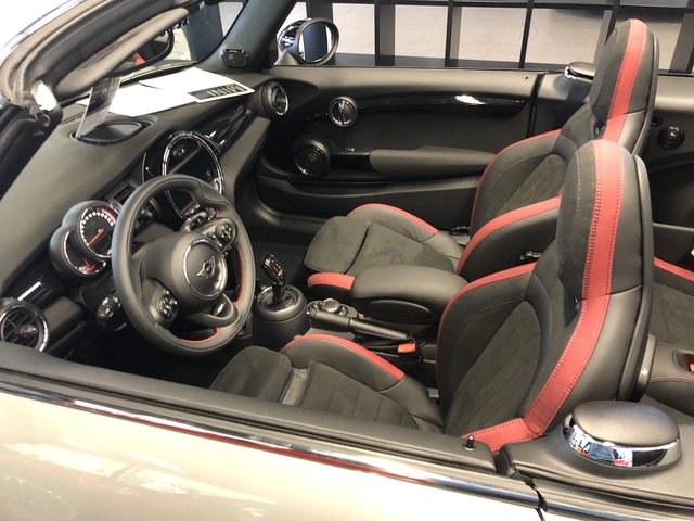 MINI Cabrio Photos and Specs. Photo: MINI Cabrio hd big and 41 perfect ...