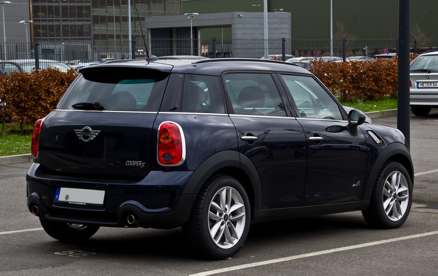 MINI Clubman Photos and Specs. Photo: MINI Clubman reviews ...