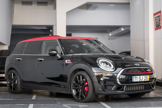 MINI Clubman Photos and Specs. Photo: MINI Clubman reviews ...