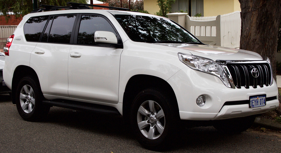 Toyota Land Cruiser Prado 150 Photos and Specs. Photo: Toyota Land ...
