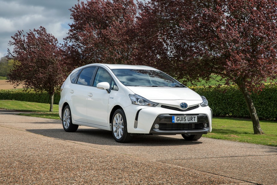Toyota Prius+ Photos and Specs. Photo: Toyota Prius+ interior model and ...