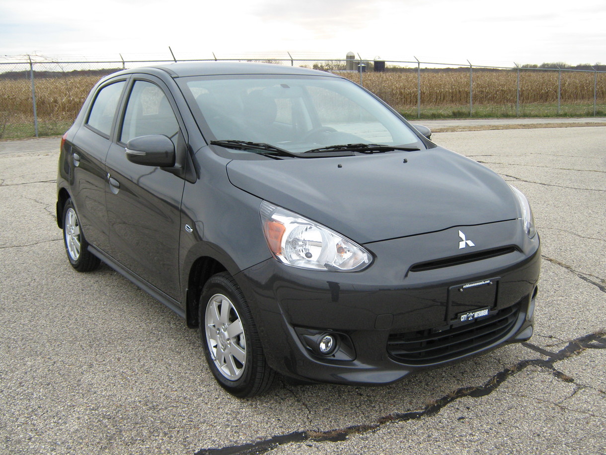 Mitsubishi Mirage Photos and Specs. Photo: Mitsubishi Mirage hatchback ...