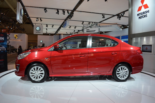 Mitsubishi Mirage G4 Photos and Specs. Photo: Mitsubishi Mirage G4 4k ...