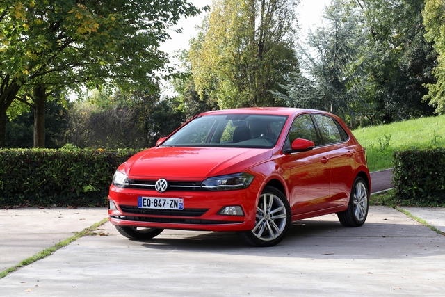 Volkswagen Polo 5-door Photos and Specs. Photo: Volkswagen Polo 5-door ...