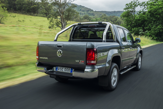 Volkswagen Amarok DoubleCab Photos and Specs. Photo: Volkswagen Amarok ...