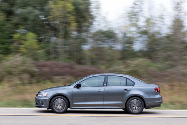 Volkswagen Jetta Photos and Specs. Photo: Volkswagen Jetta exterior big ...