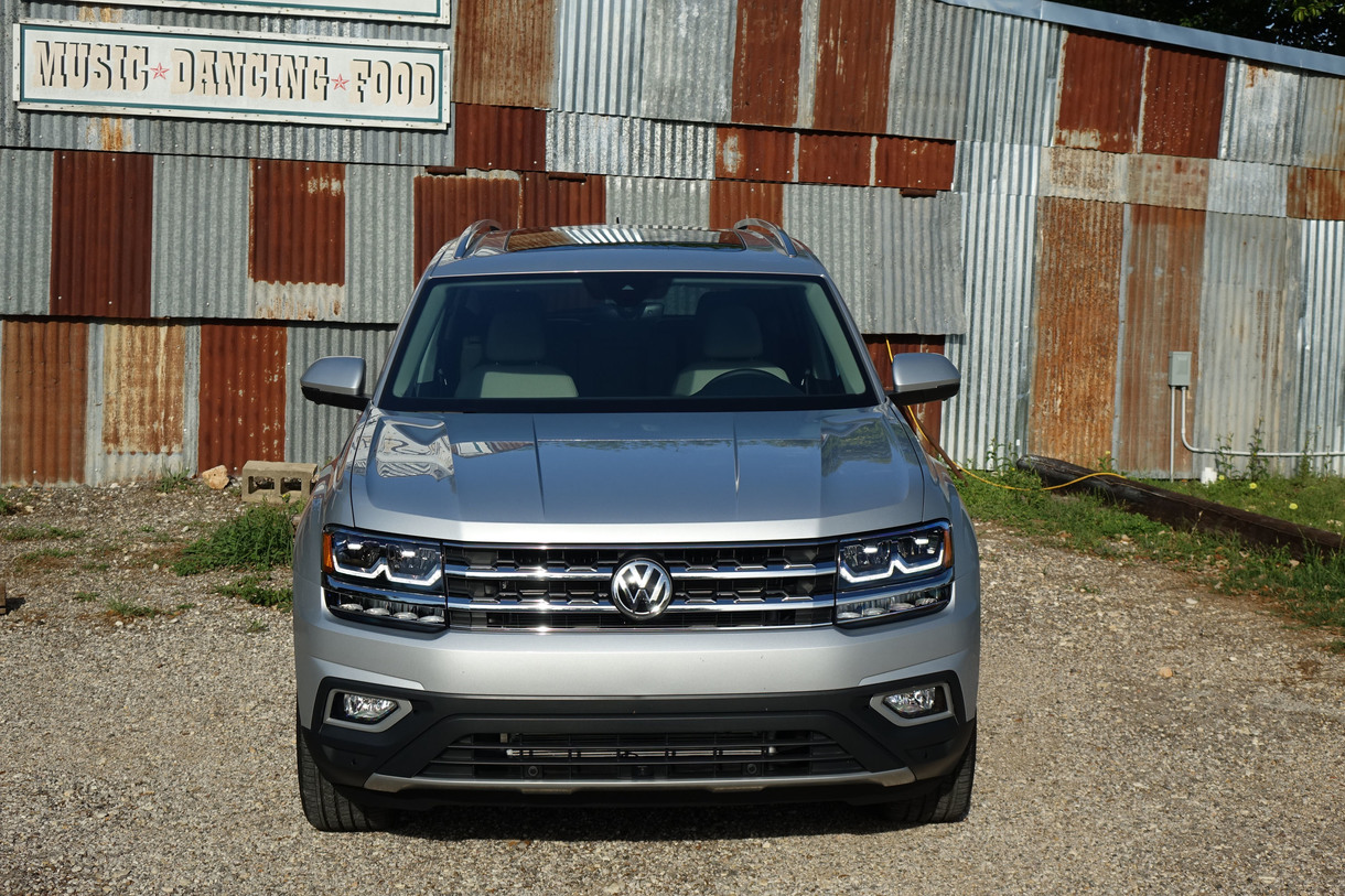 Volkswagen Atlas Photos and Specs. Photo: Volkswagen Atlas reviews 2017 ...