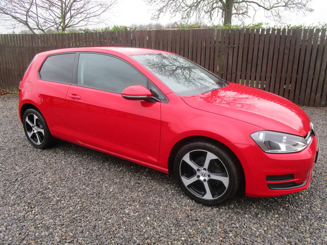 Volkswagen Golf 3-door Photos and Specs. Photo: Volkswagen Golf 3-door ...