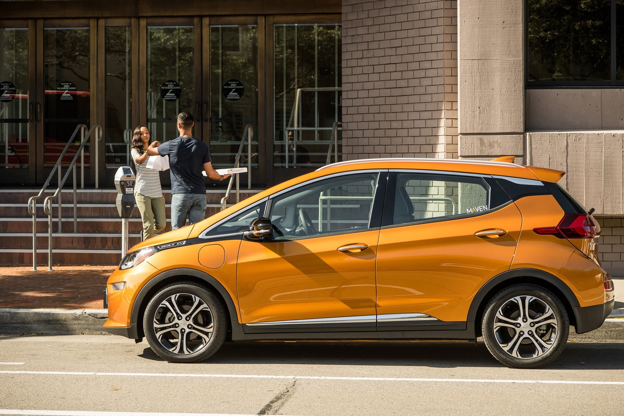 Chevrolet Bolt EV Photos and Specs. Photo: Chevrolet Bolt EV mod 2016 ...