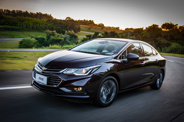 Chevrolet Cruze Photos and Specs. Photo: Chevrolet Cruze reviews ...