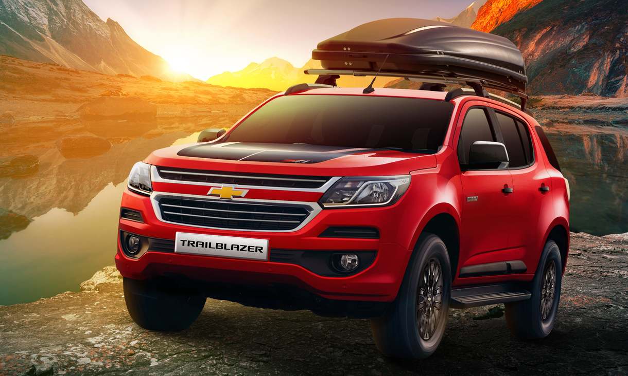 Chevrolet Blazer Photos and Specs. Photo: Chevrolet Blazer 4k ...