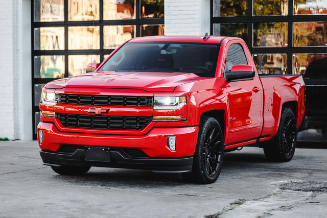 Chevrolet Silverado Photos and Specs. Photo: Chevrolet Silverado modern ...