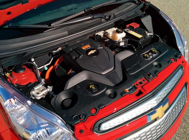 Chevrolet Spark Photos and Specs. Photo: Chevrolet Spark exterior model ...