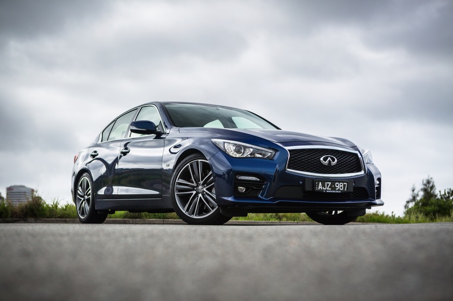 Infiniti Q50 Photos and Specs. Photo: Infiniti Q50 reviews 2017 and 24 ...