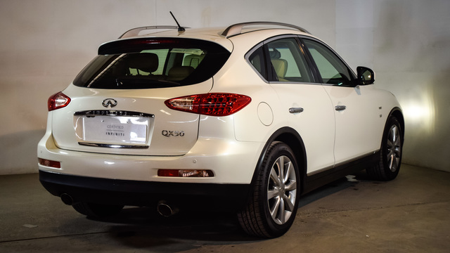 Infiniti QX50 Photos and Specs. Photo: Infiniti QX50 mod 2015 and 32 ...