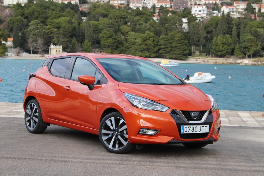 Nissan Micra Photos and Specs. Photo: Nissan Micra exterior 2017 and 23 ...