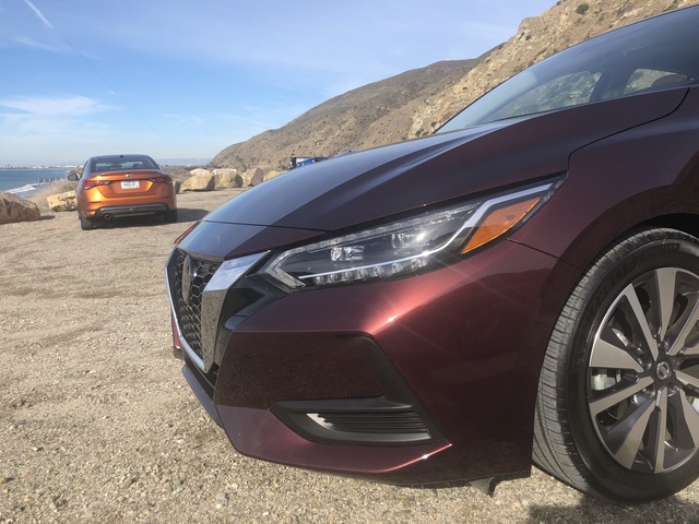 Nissan Sentra Photos and Specs. Photo: Nissan Sentra reviews ...