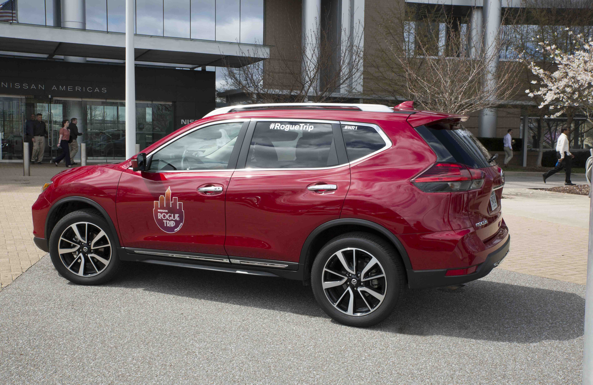 Nissan Rogue Photos and Specs. Photo: Nissan Rogue mod restyling and 19 ...