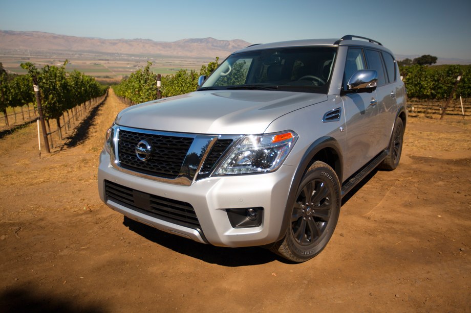 Nissan Armada Photos and Specs. Photo: Nissan Armada hd photo and 24 ...