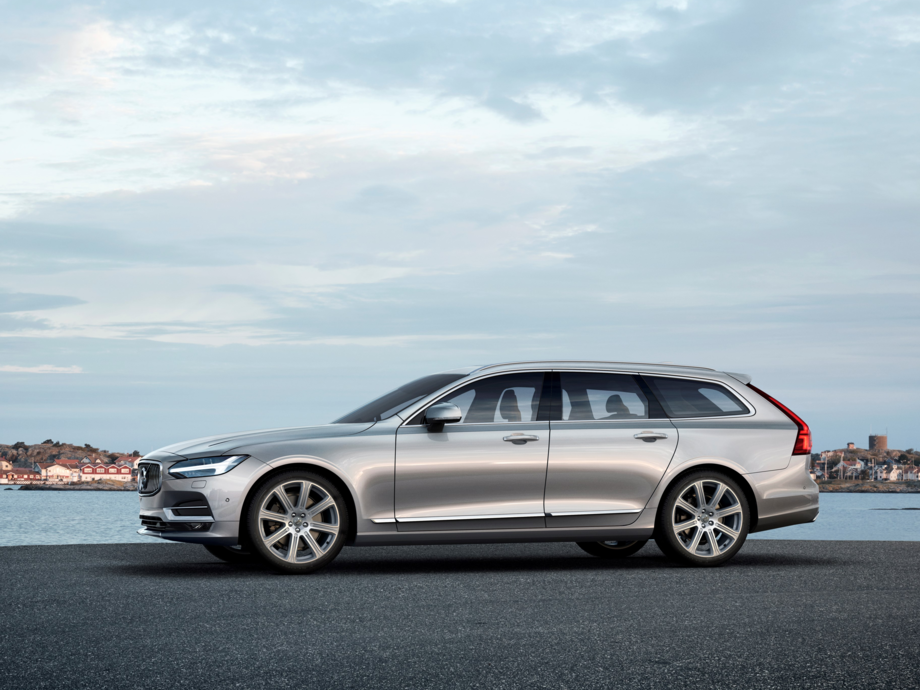 Volvo V90 Photos and Specs. Photo: Volvo V90 reviews big and 24 perfect ...