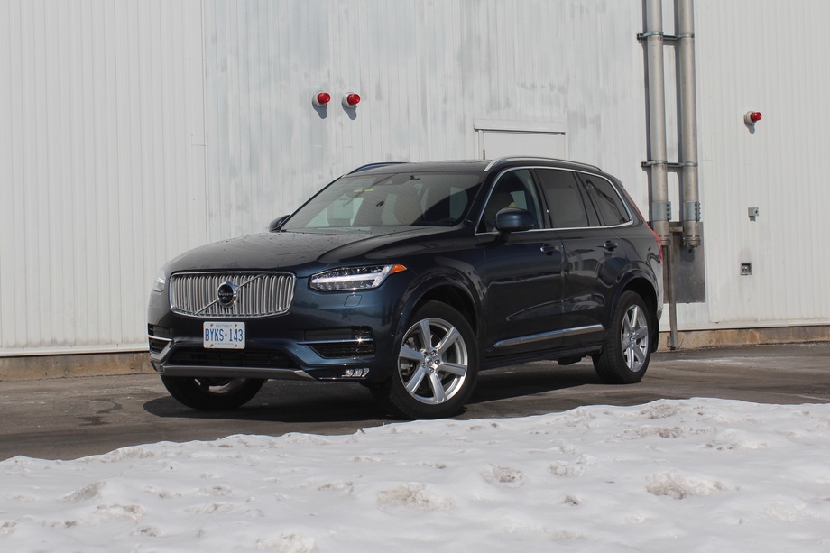 Volvo XC90 Photos and Specs. Photo: Volvo XC90 hd 2019 and 48 perfect ...
