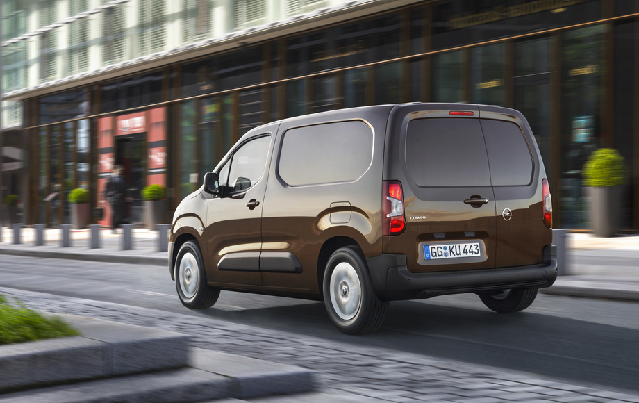 Opel Combo Cargo Photos and Specs. Photo: Opel Combo Cargo exterior ...