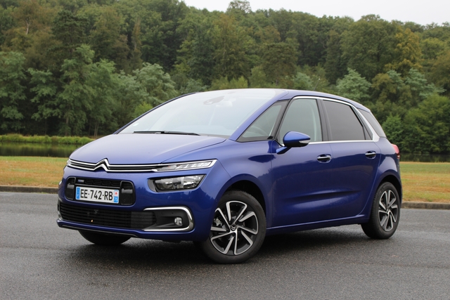 Citroen C4 Sedan Photos and Specs. Photo: Citroen C4 Sedan best big and ...