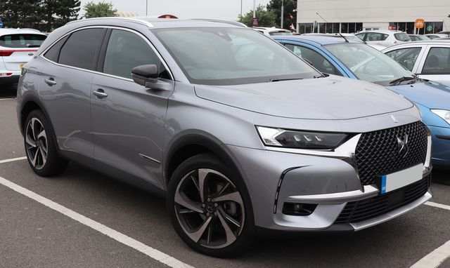 Citroen DS3 Crossback Photos and Specs. Photo: Citroen DS3 Crossback ...