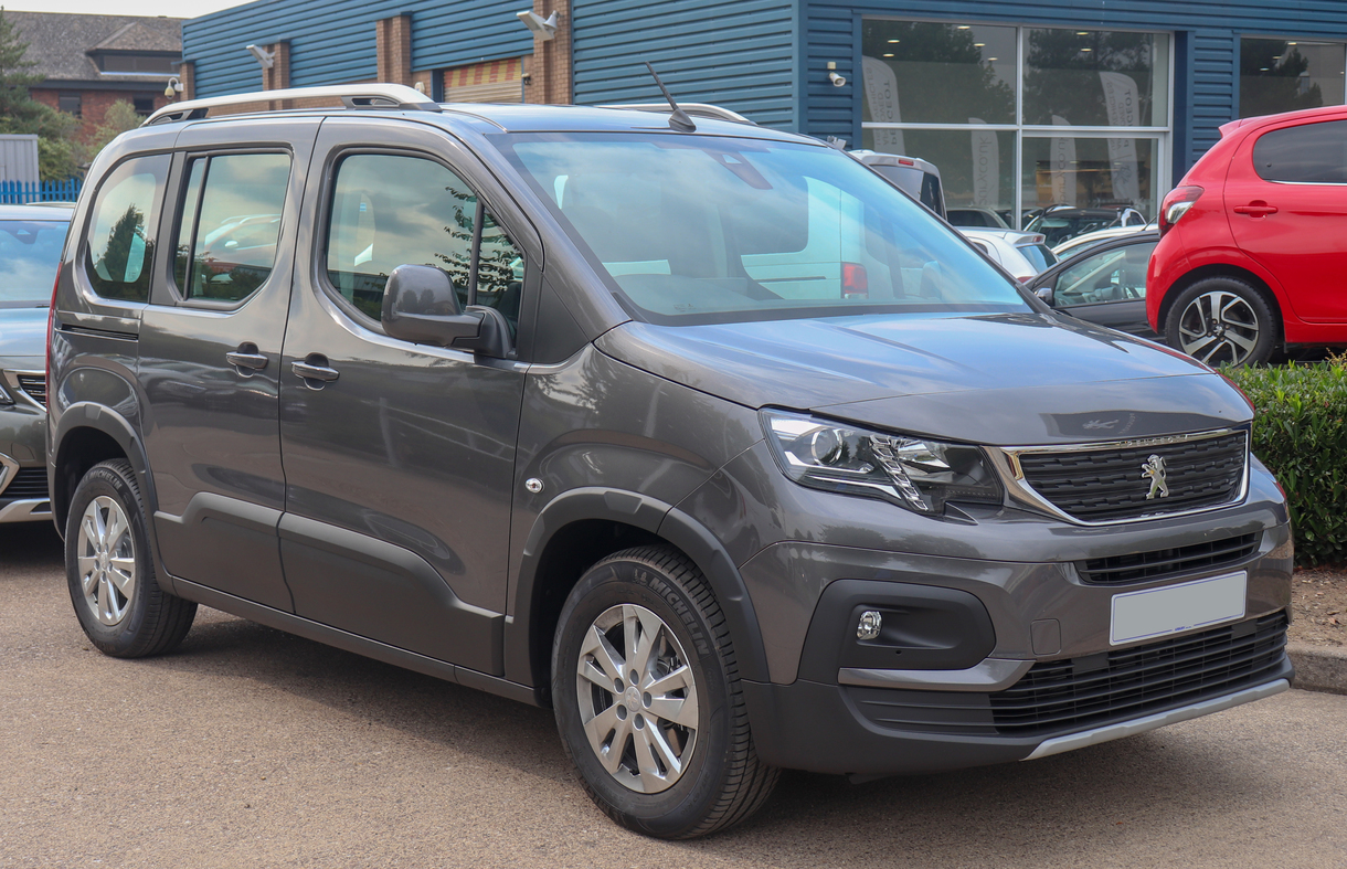 Peugeot Rifter Photos and Specs. Photo: Peugeot Rifter minivan big and ...