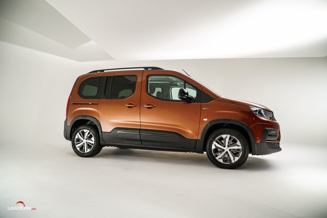 Peugeot Rifter Photos and Specs. Photo: Peugeot Rifter hd restyling and ...