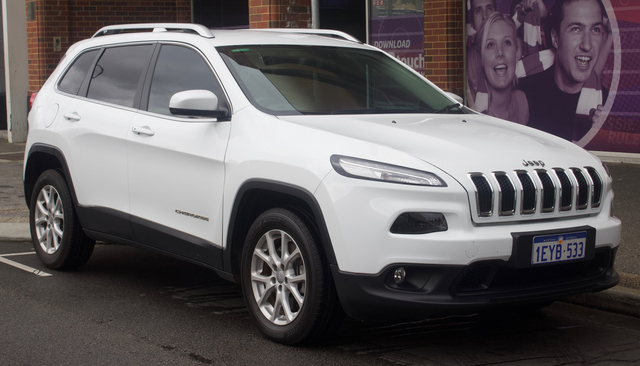 Jeep Cherokee Photos and Specs. Photo: Jeep Cherokee suv model and 48 ...