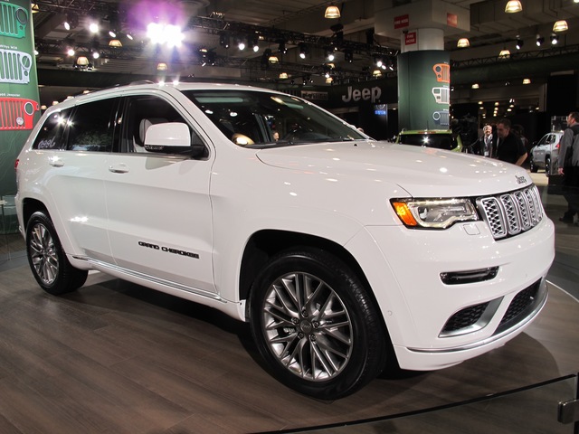 Jeep Cherokee Photos and Specs. Photo: Jeep Cherokee suv photo and 48 ...
