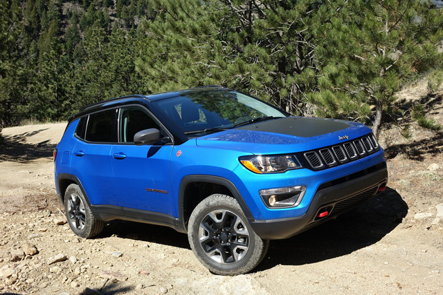 Jeep Compass Photos and Specs. Photo: Jeep Compass best model and 23 ...