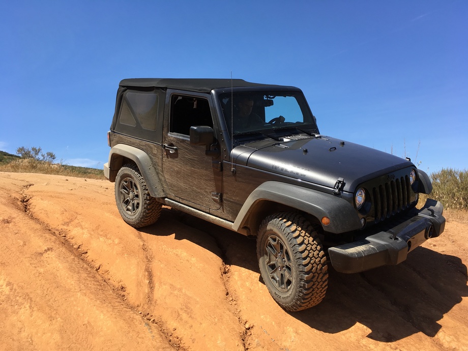 Jeep Wrangler Photos and Specs. Photo: Jeep Wrangler suv restyling and ...