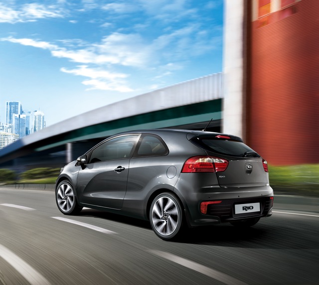 KIA Rio Sedan Photos and Specs. Photo: KIA Rio Sedan 4k restyling and ...