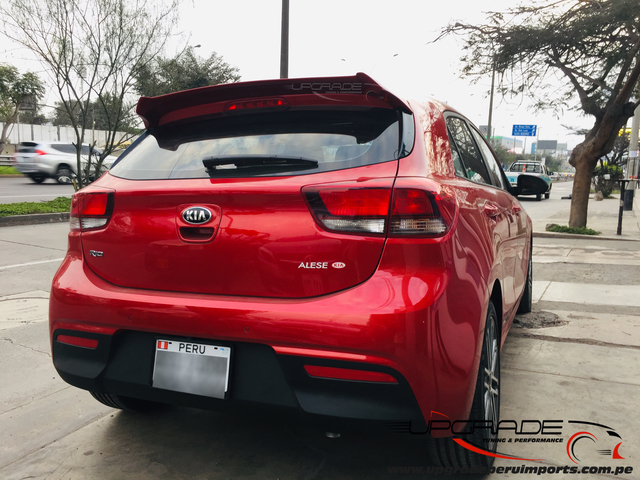 KIA Rio Hatchback Photos and Specs. Photo: KIA Rio Hatchback exterior ...