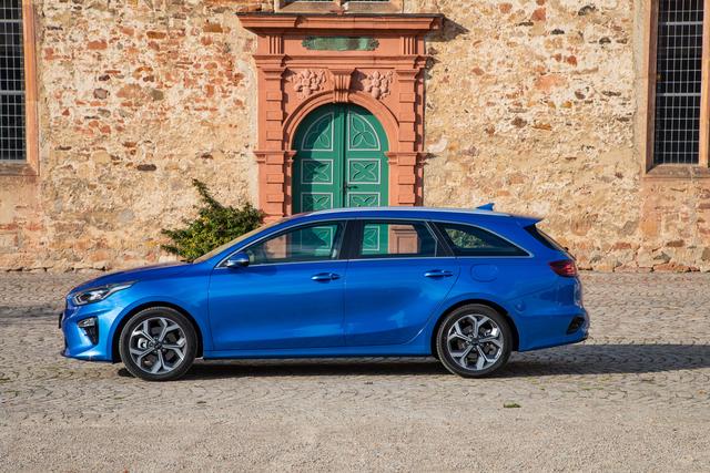 KIA Ceed Photos and Specs. Photo: KIA Ceed mod big and 42 perfect ...