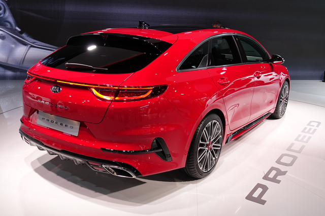 KIA ProCeed Photos and Specs. Photo: KIA ProCeed mod restyling and 38 ...