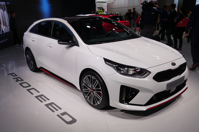 KIA ProCeed Photos and Specs. Photo: KIA ProCeed exterior 2019 and 38 ...