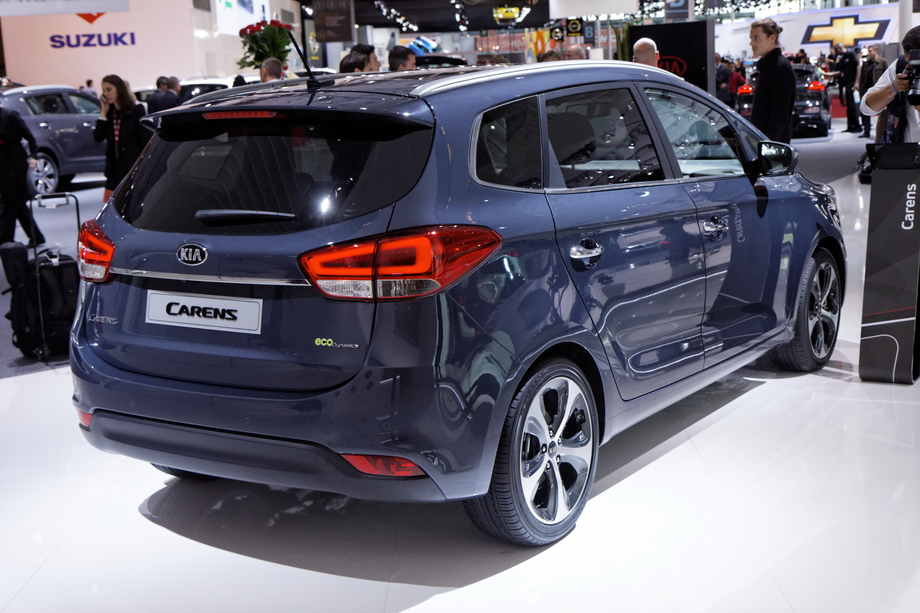 KIA Carens Photos and Specs. Photo: KIA Carens mod specifications and 23 perfect photos of KIA ...