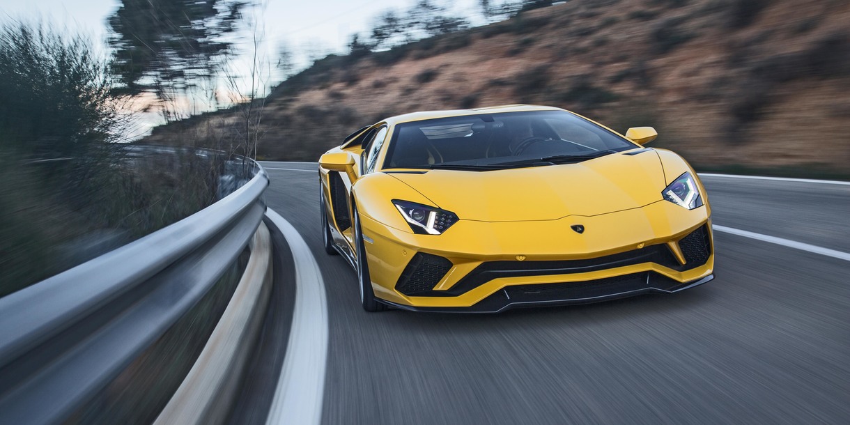 Lamborghini Aventador LP740-4 S Roadster Photos and Specs. Photo ...